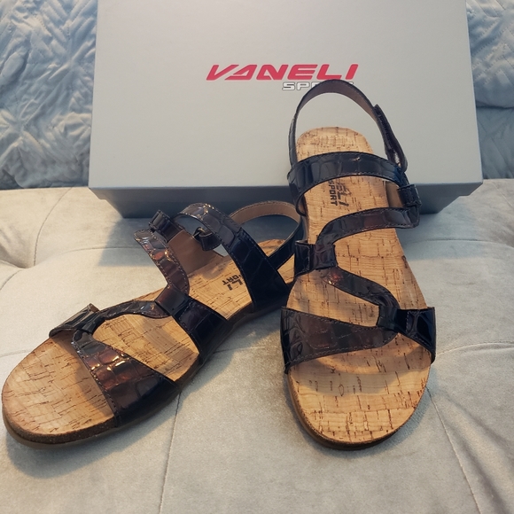Vaneli | Shoes | Vaneli Flat Sandals | Poshmark